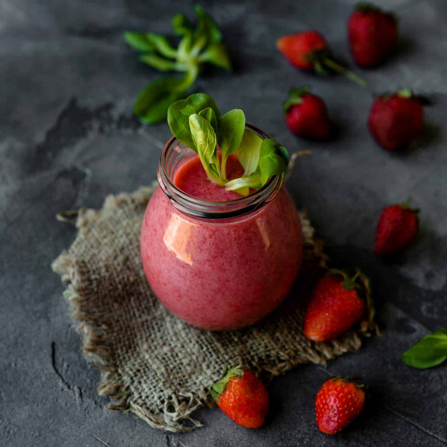 The Best Christmas Smoothie Recipes for the Holidays - I Live for Greens