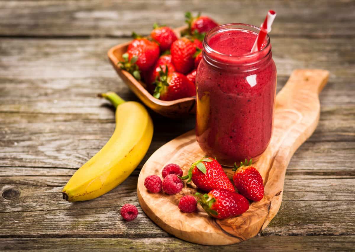 Berry Green Cabbage Smoothie - I Live for Greens