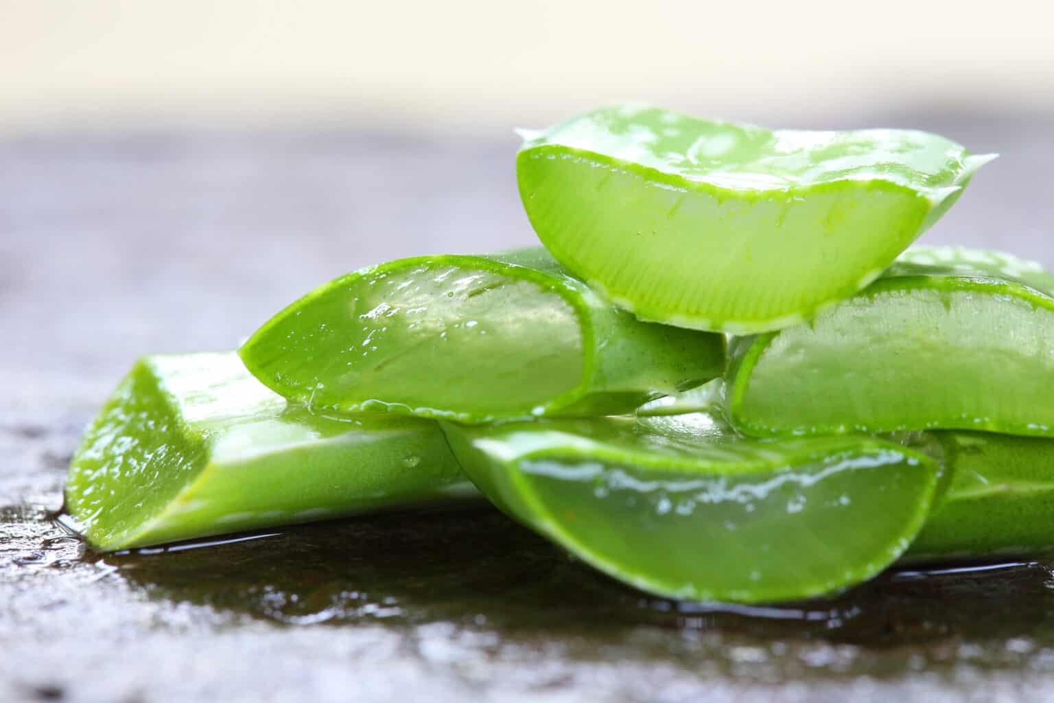 How to Use Aloe Vera in Smoothies - I Live for Greens