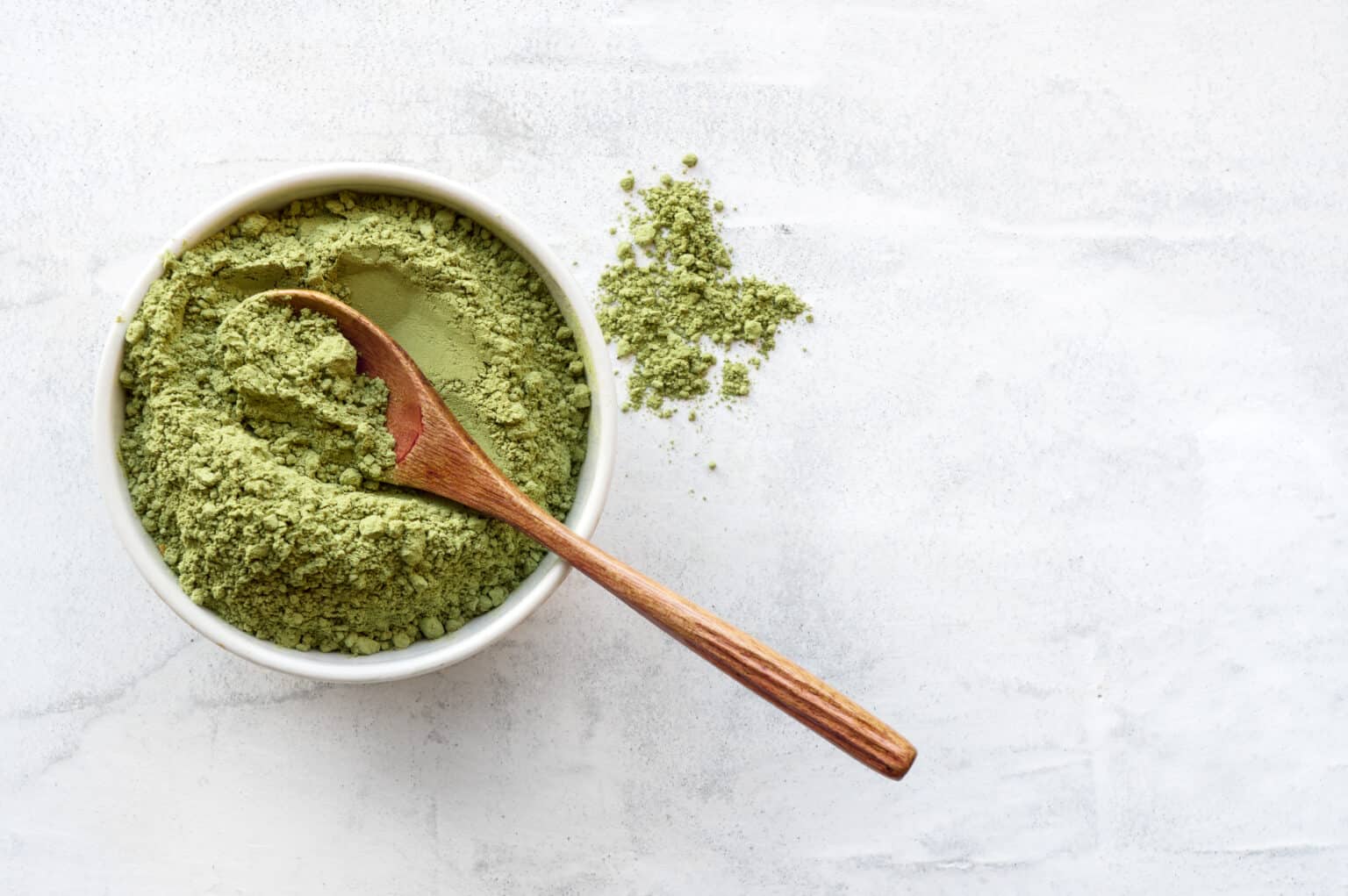 How to Use Matcha Powder in Smoothies - I Live for Greens